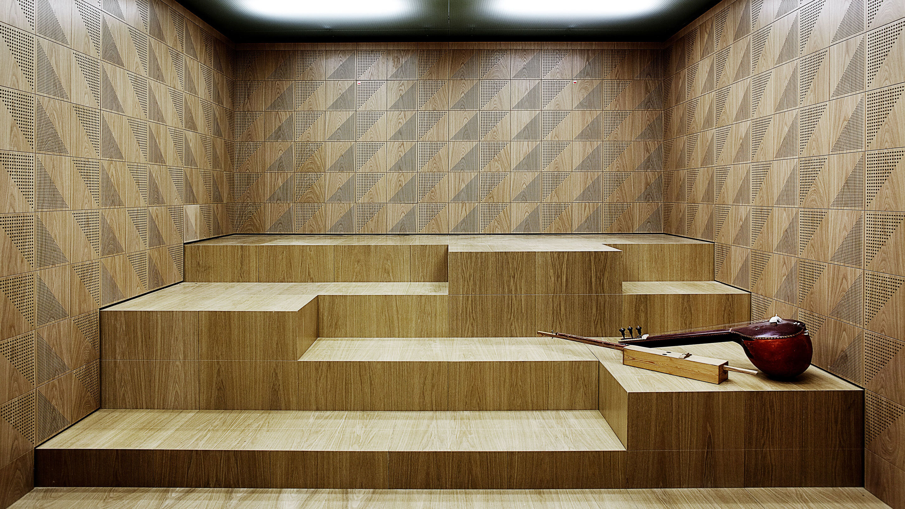 Sonorous Museum - ADEPT